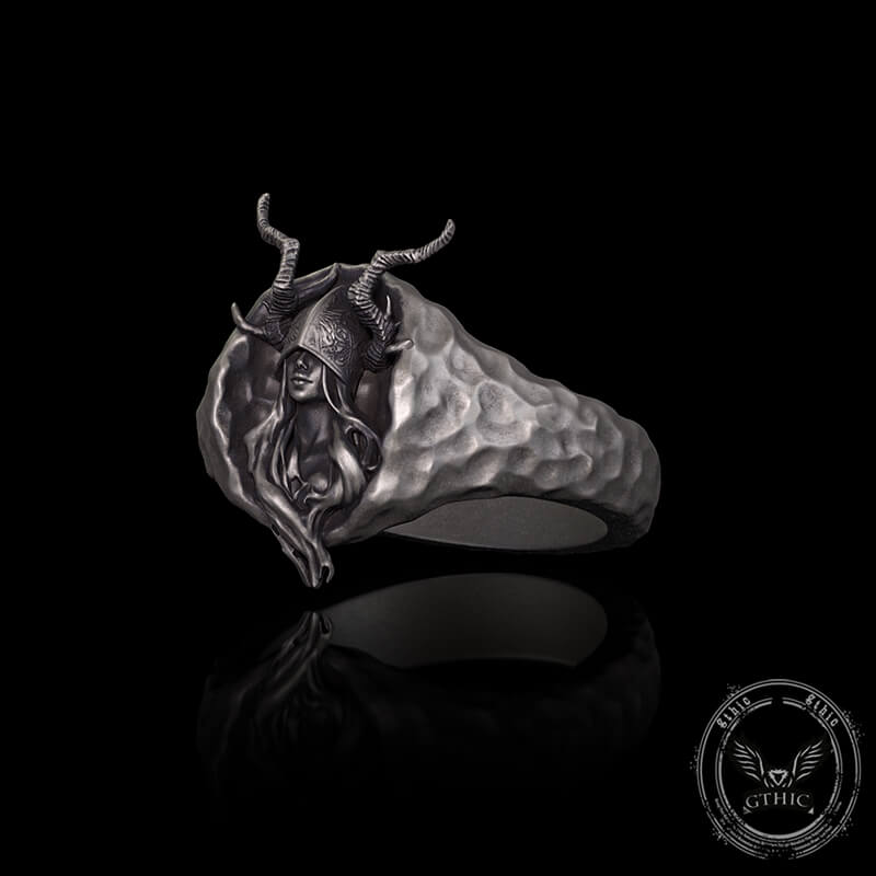 Horned Armor Witch Sterling Silver Ring – GTHIC