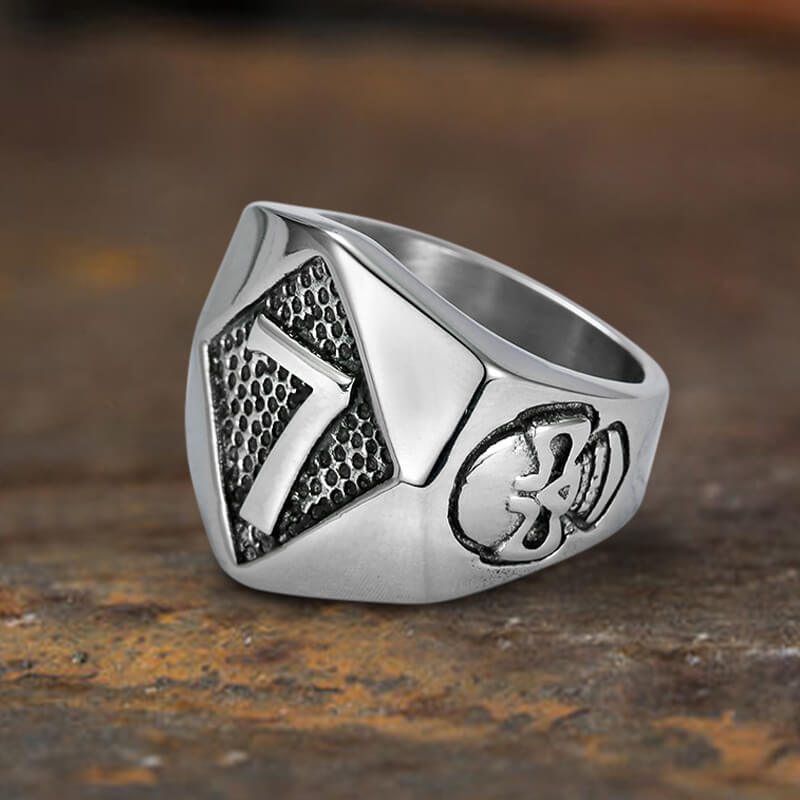 Lucky Number 7 Skull Stainless Steel Ring – GTHIC